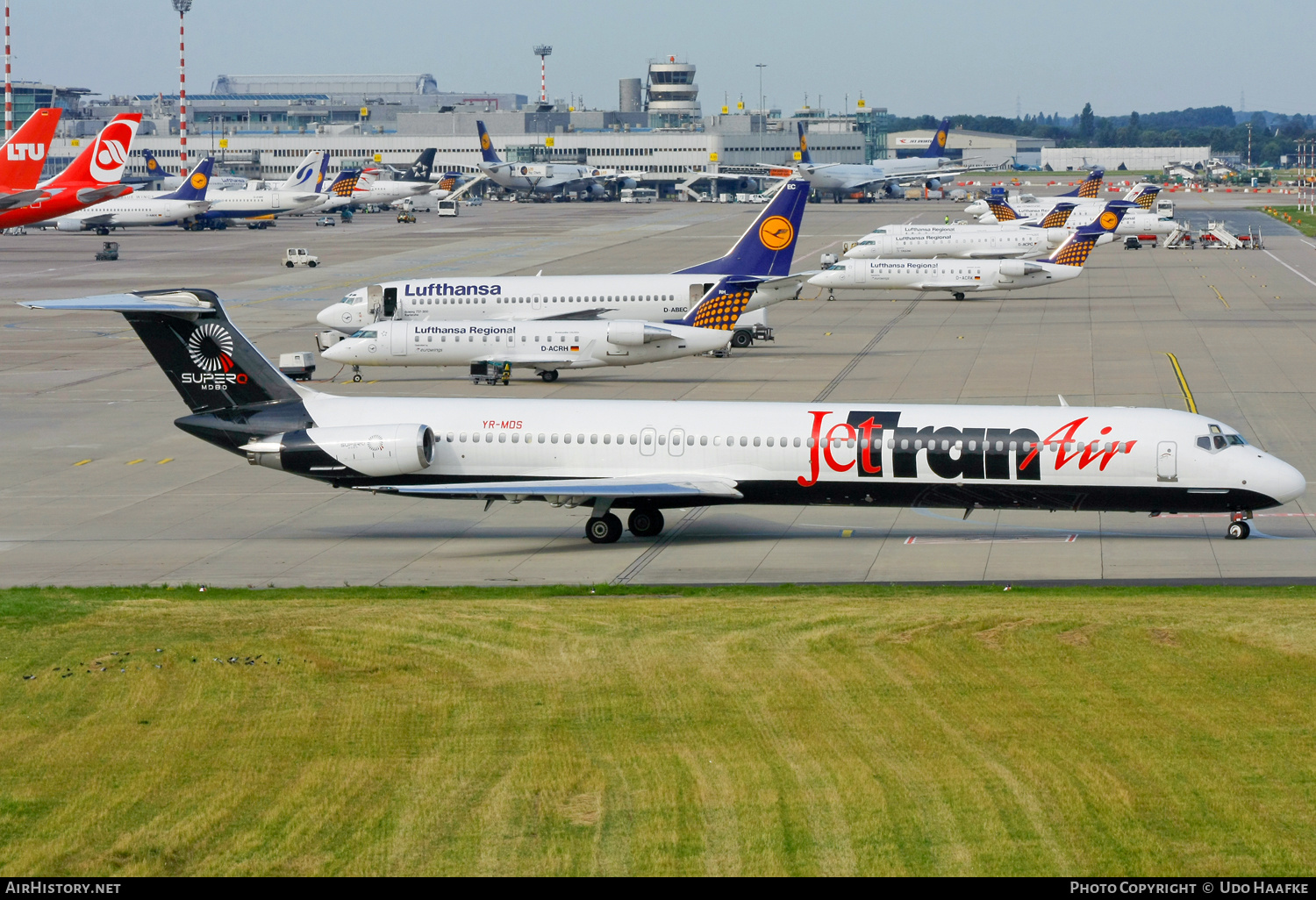 Aircraft Photo of YR-MDS | McDonnell Douglas MD-82 (DC-9-82) | JeTran ...