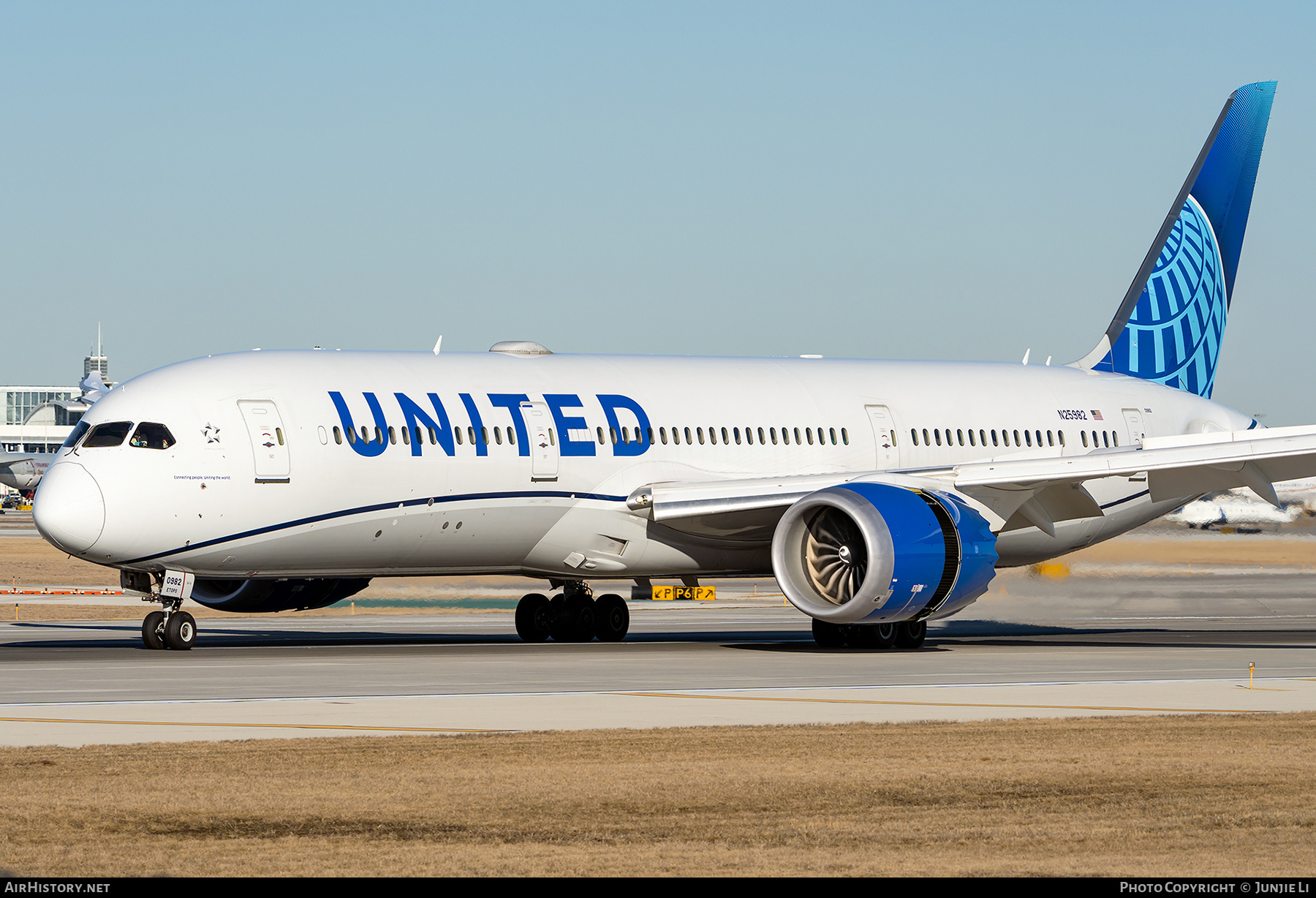 Aircraft Photo of N25982 | Boeing 787-9 Dreamliner | United Airlines | AirHistory.net #681442