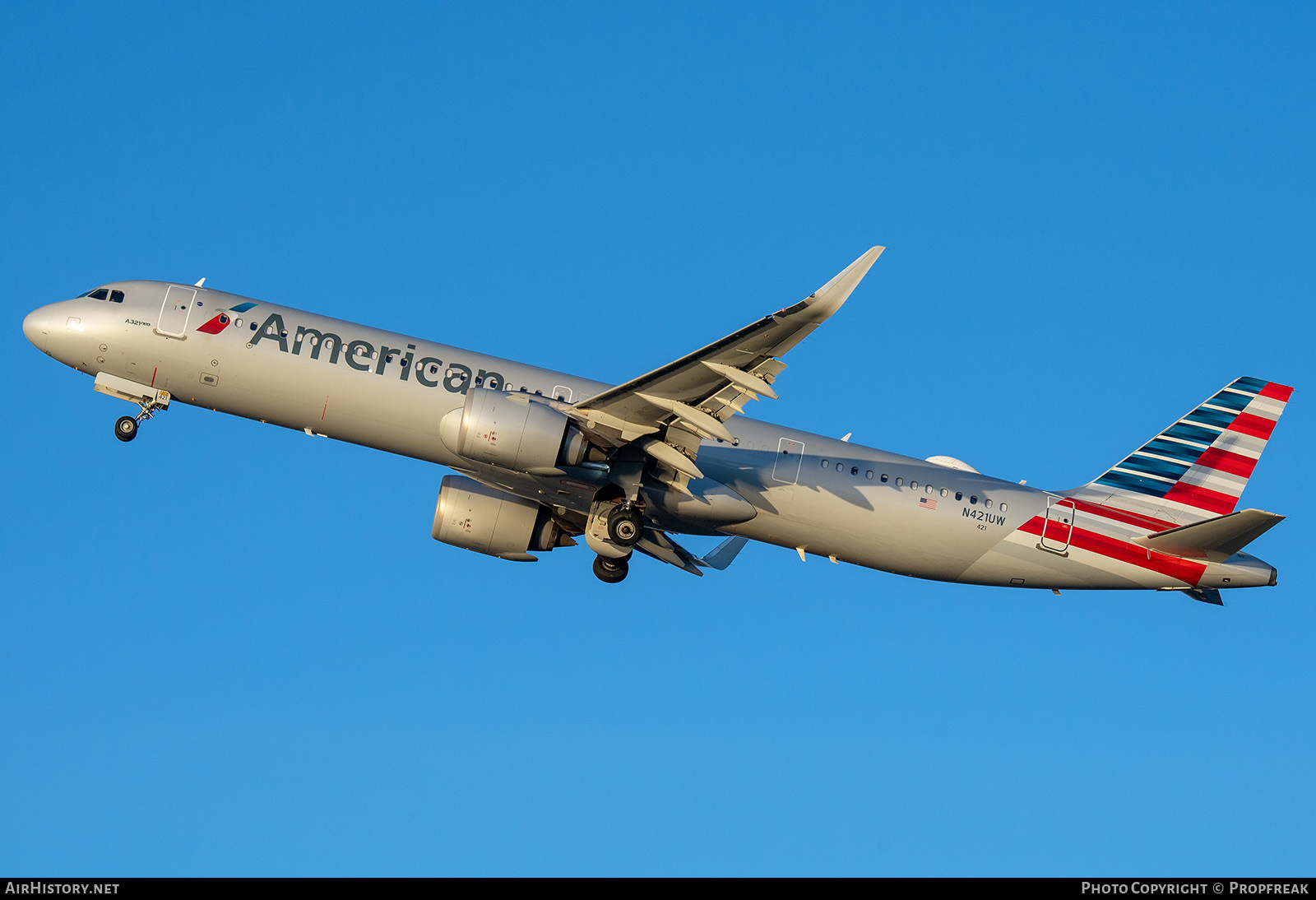 Aircraft Photo of N421UW | Airbus A321-253NX | American Airlines ...