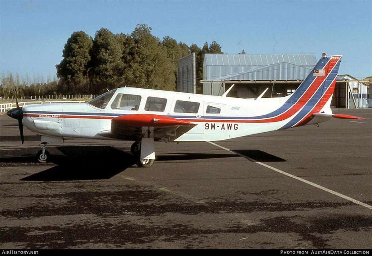 Aircraft Photo of 9M-AWG | Piper PA-32R-300 Cherokee Lance | AirHistory ...