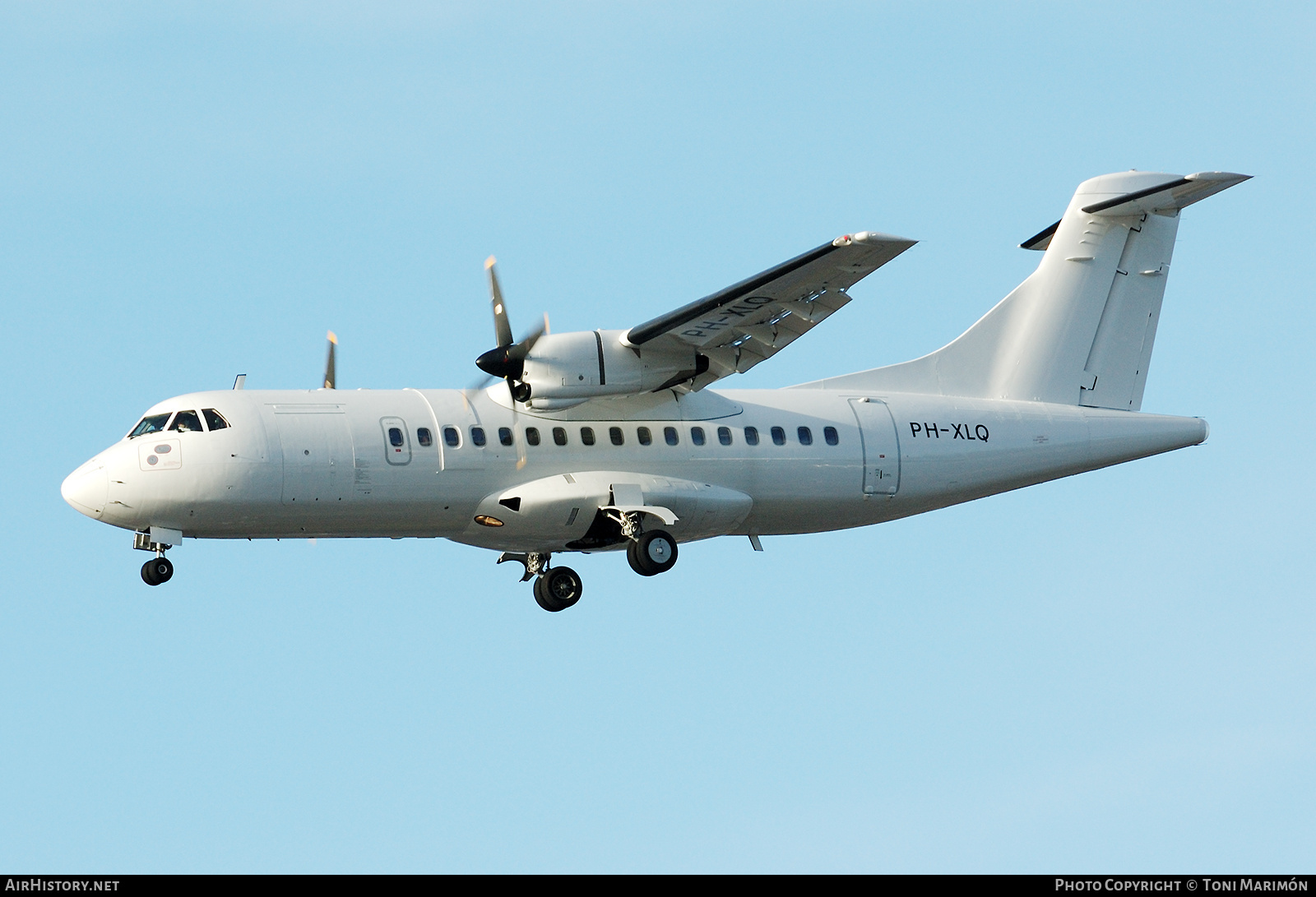Aircraft Photo of PH-XLQ | ATR ATR-42-320 | Air Exel | AirHistory.net ...