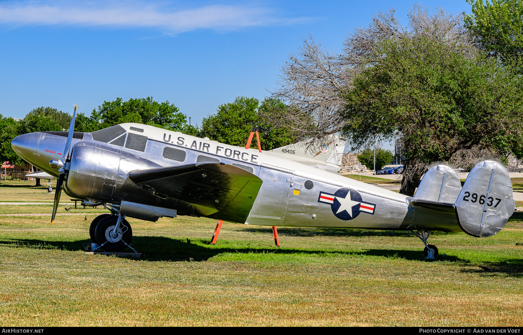 Aircraft Photo of 29637 | Beech UC-45J Expeditor | USA - Air Force ...