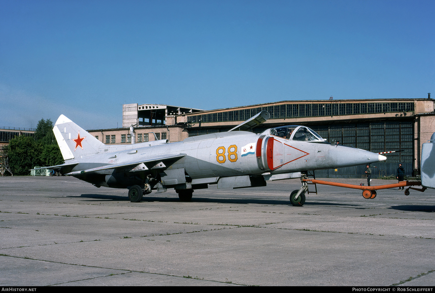 Aircraft Photo of 88 yellow | Yakovlev Yak-38M | Yakovlev Aircraft Corp. | AirHistory.net #718660