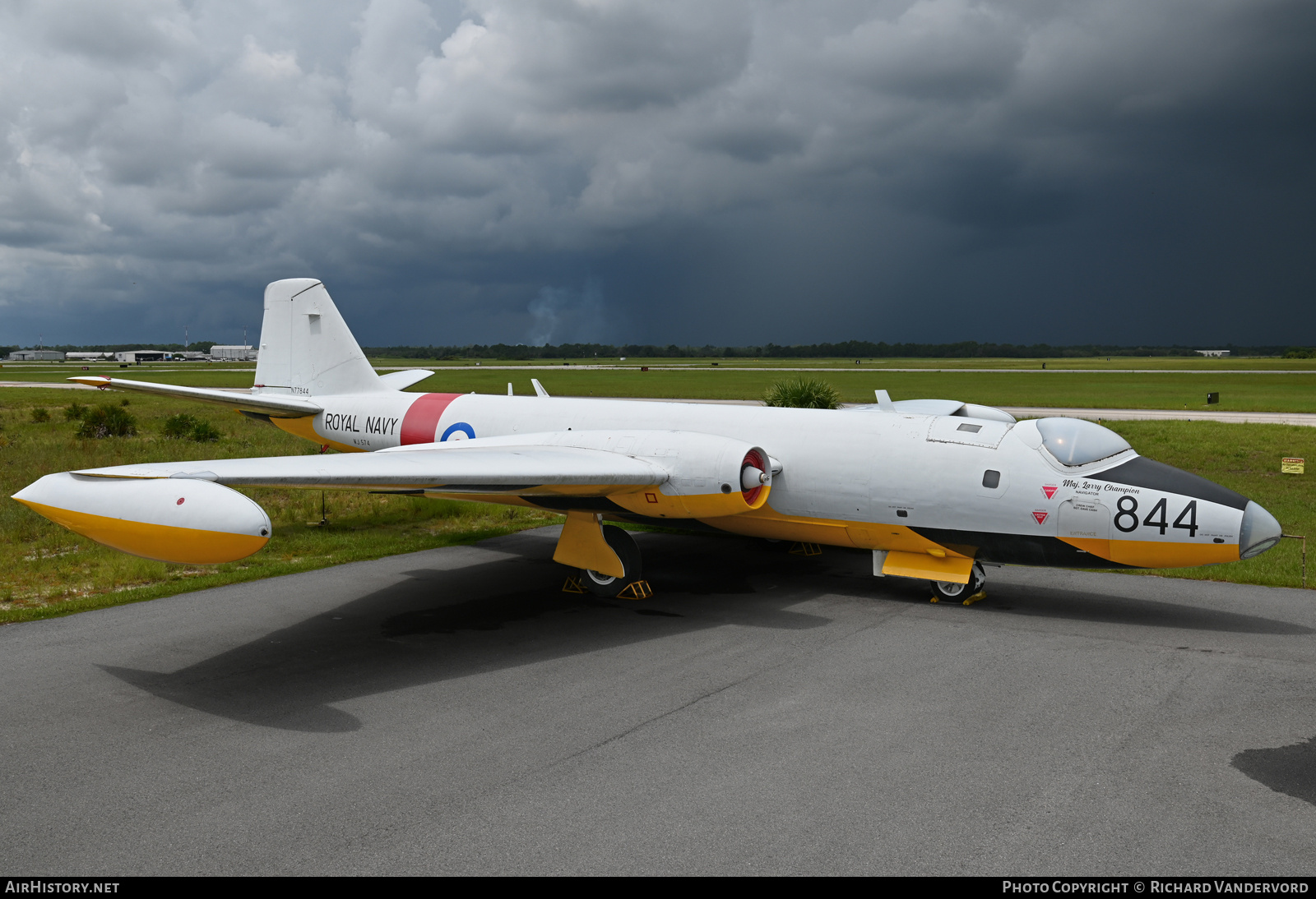 Aircraft Photo of WJ574 / N77844 | English Electric Canberra TT18 | UK ...