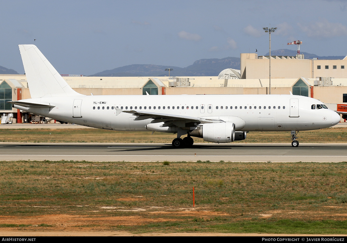 Aircraft Photo of YL-EMU | Airbus A320-214 | AirHistory.net #725660