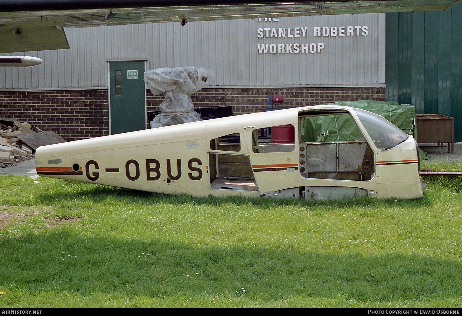 Aircraft Photo of G-OBUS | Piper PA-28-181 Cherokee Archer II ...