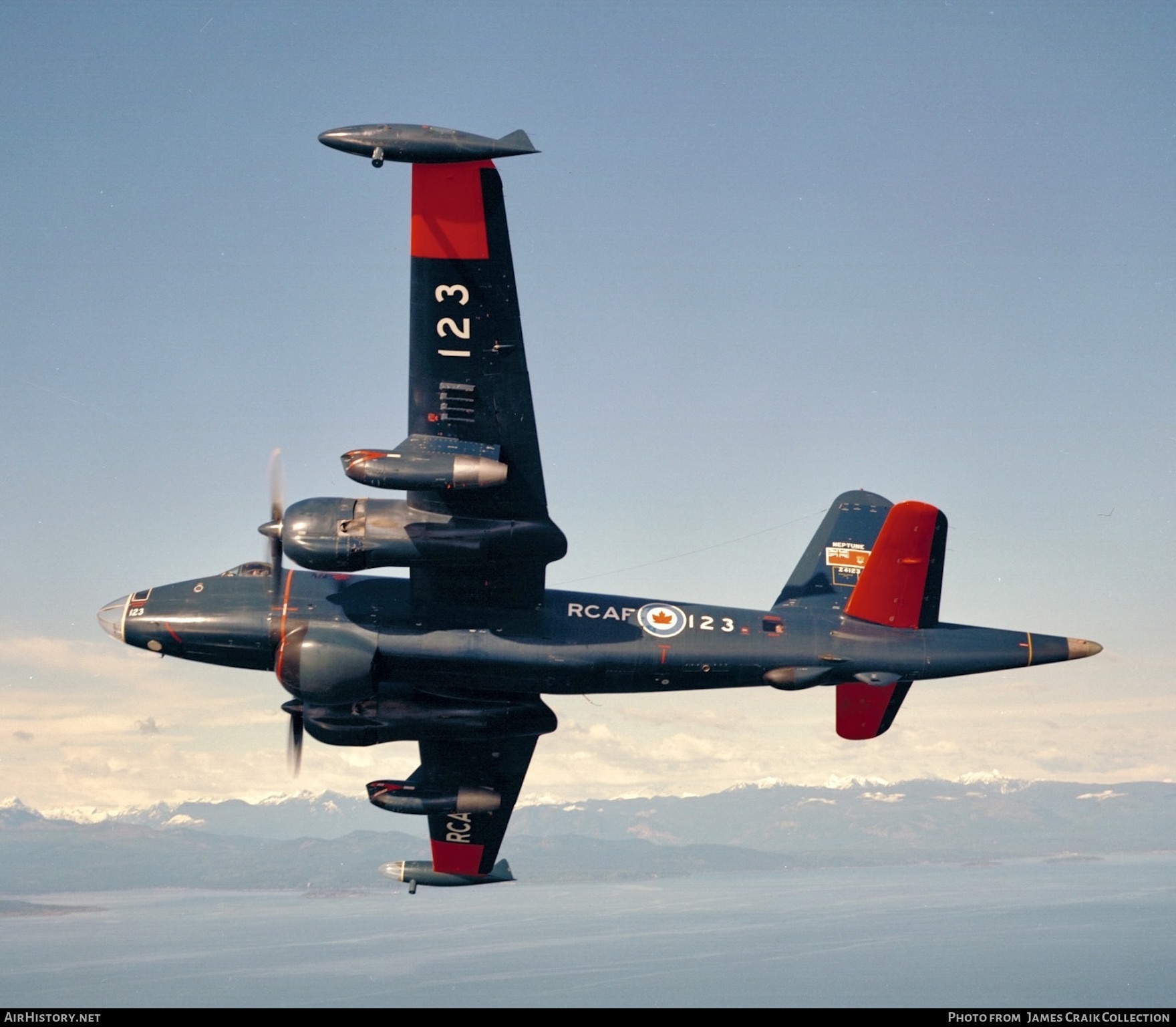 Aircraft Photo of 24123 | Lockheed P2V-7 Neptune | Canada - Air Force ...