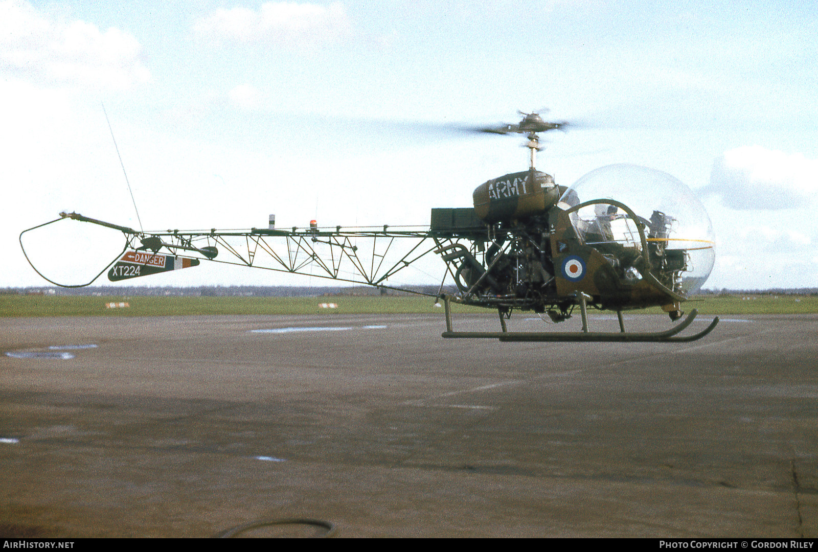 Aircraft Photo of XT224 | Westland-Bell Sioux AH1 (47G-3B-1) | UK ...