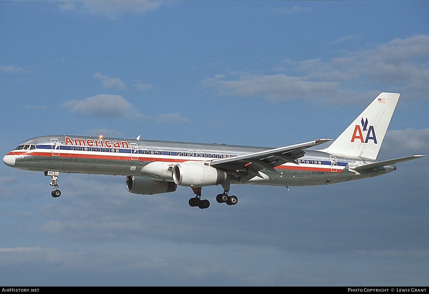 Aircraft Photo of N175AN | Boeing 757-223 | American Airlines ...