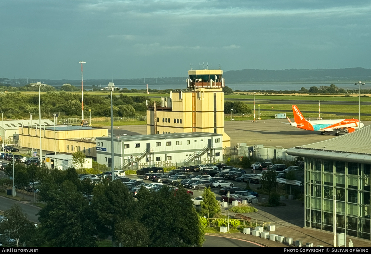Airport photo of Liverpool - John Lennon (EGGP / LPL) in England ...