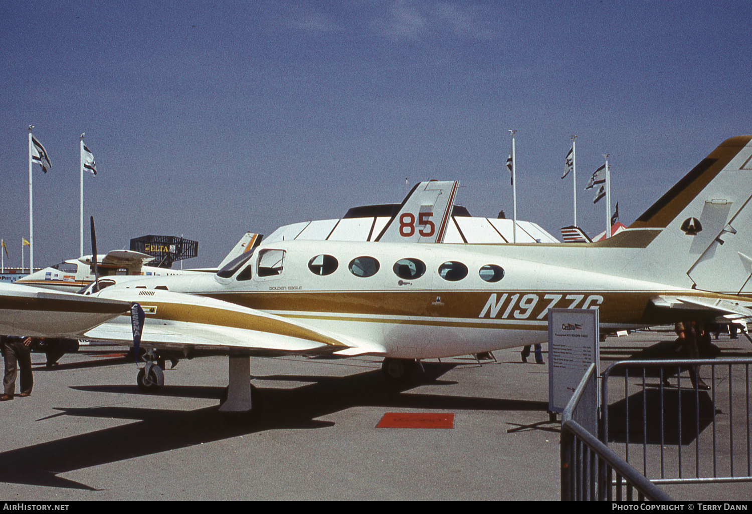 Aircraft Photo of N1977G | Cessna 421B Golden Eagle | AirHistory.net ...