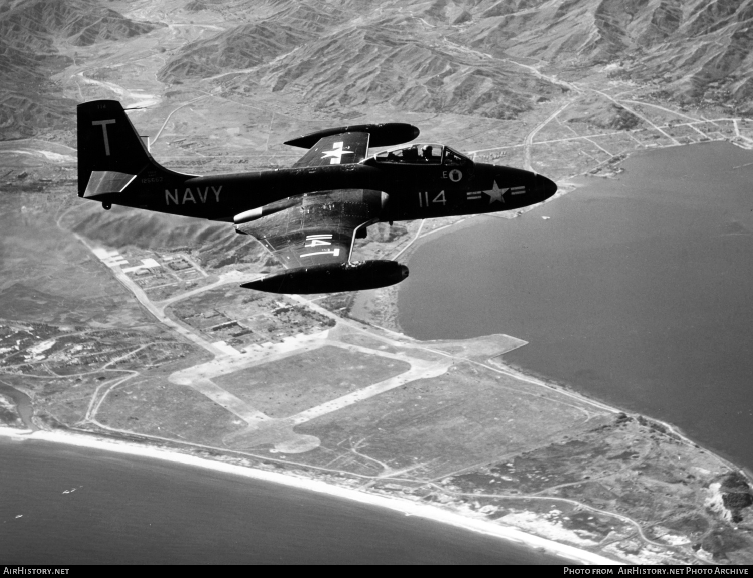 Aircraft Photo of 125663 | McDonnell F2H-2 Banshee | USA - Navy | AirHistory.net #776104