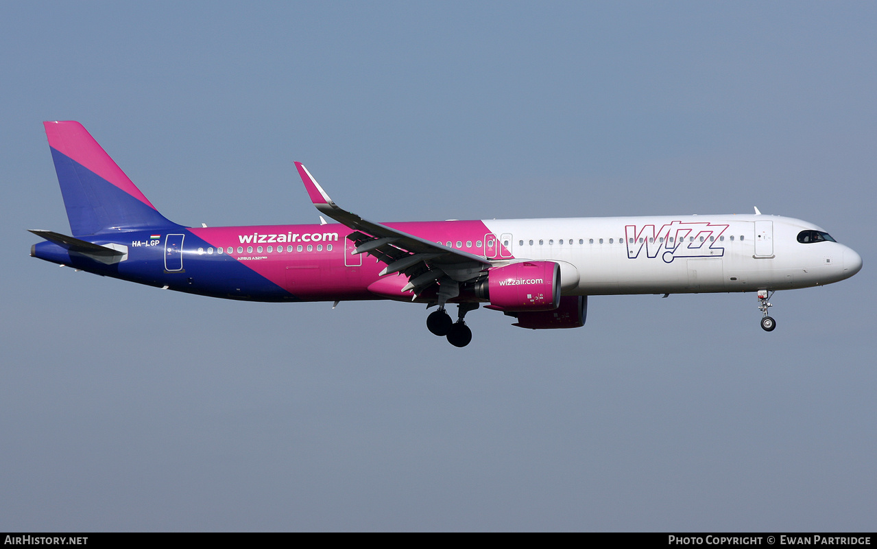 Aircraft Photo of HA-LGP | Airbus A321-271NX | Wizz Air | AirHistory.net #780524