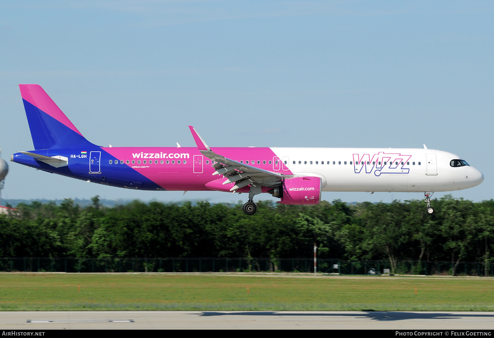 Aircraft Photo of HA-LGH | Airbus A321-271NX | Wizz Air | AirHistory.net #785347