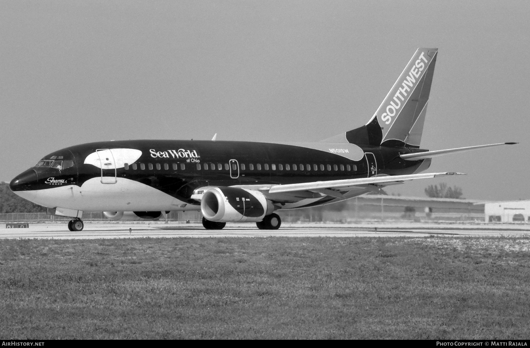 Aircraft Photo of N501SW | Boeing 737-5H4 | Southwest Airlines ...