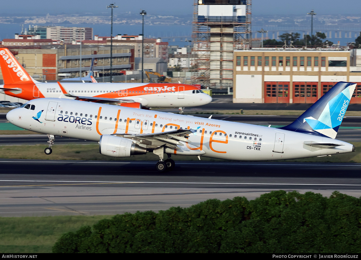 Aircraft Photo of CS-TKK | Airbus A320-214 | Azores Airlines | AirHistory.net #815404