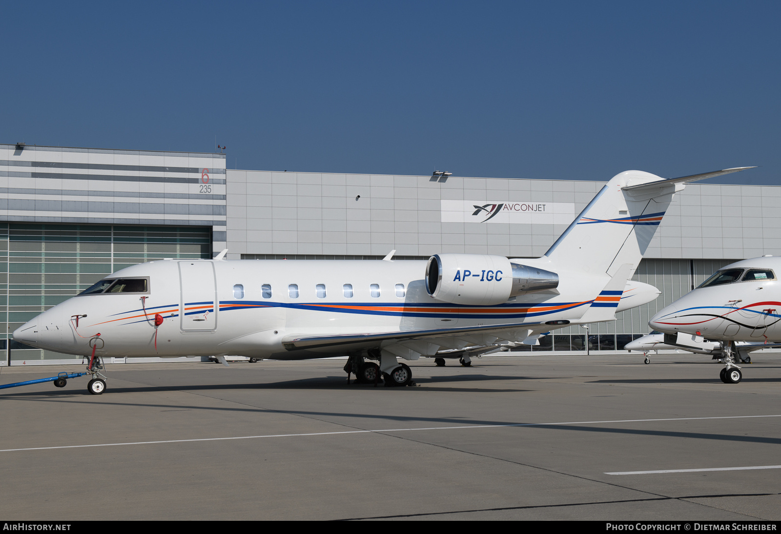 Aircraft Photo of AP-IGC | Bombardier Challenger 650 (CL-600-2B16 ...