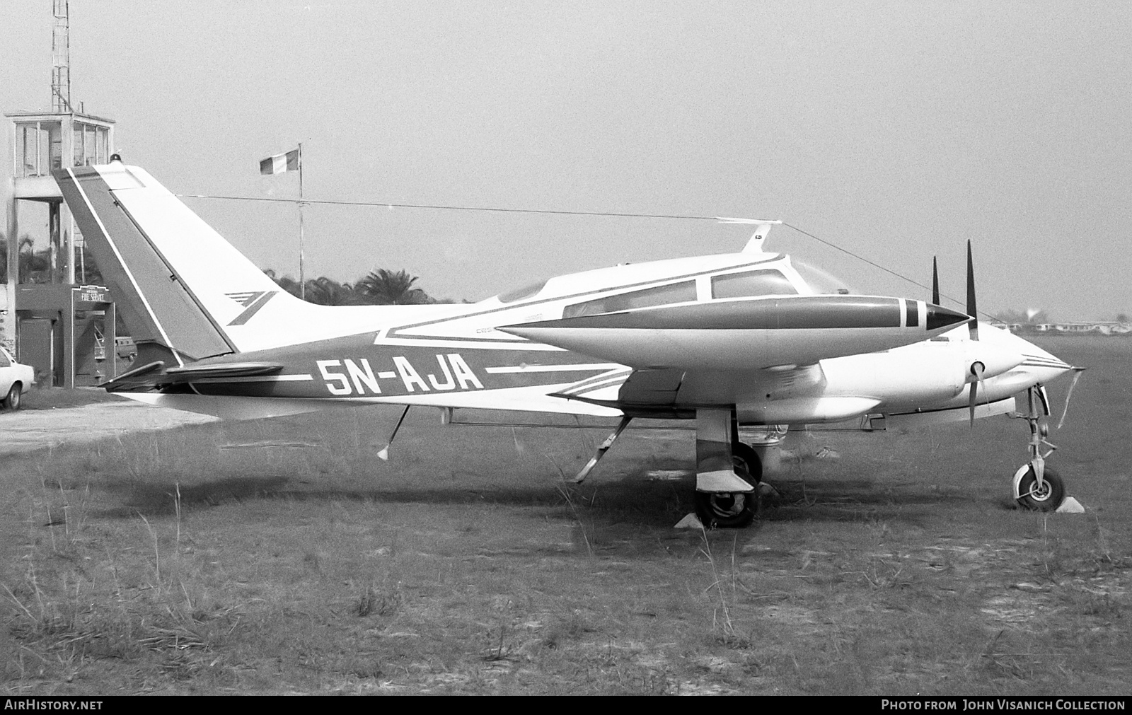 Aircraft Photo of 5N-AJA | Cessna 310Q | AirHistory.net #883955