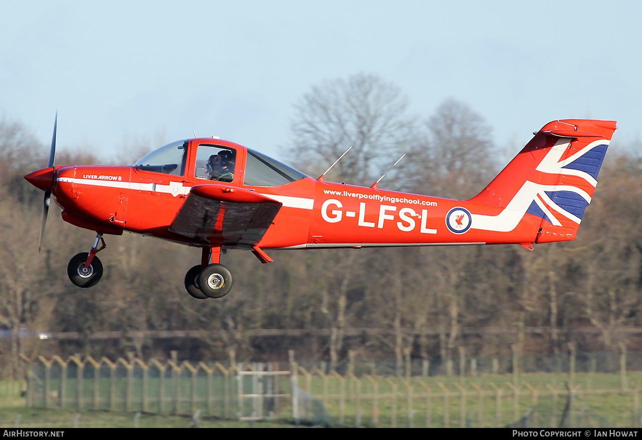 Aircraft Photo of G-LFSL | Piper PA-38-112 Tomahawk II | Liverpool ...